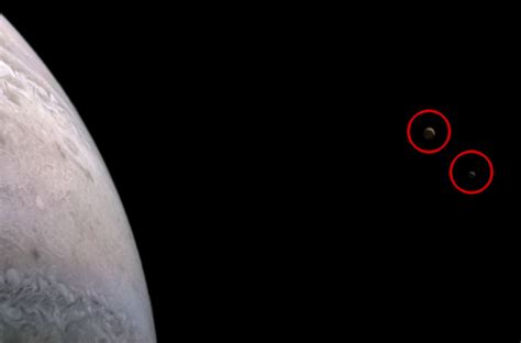 Nasas Juno Spacecraft Captures Incredible Image Of Jupiters Moons Io