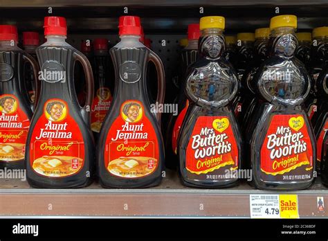 Mrs Butterworths Original Syrup 24 Fl Oz Bottles Right And Aunt