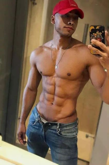 Shirtless Male Muscular Hunk Hard Body Amazing Abs Beefcake Jock Photo