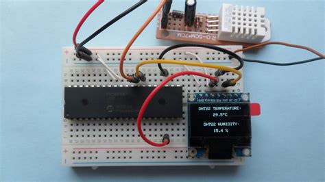 pic mcu with ssd1306 oled and dht22 sensor mikroc projects
