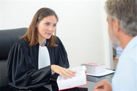 Conseils Pour Bien Choisir Son Avocat
