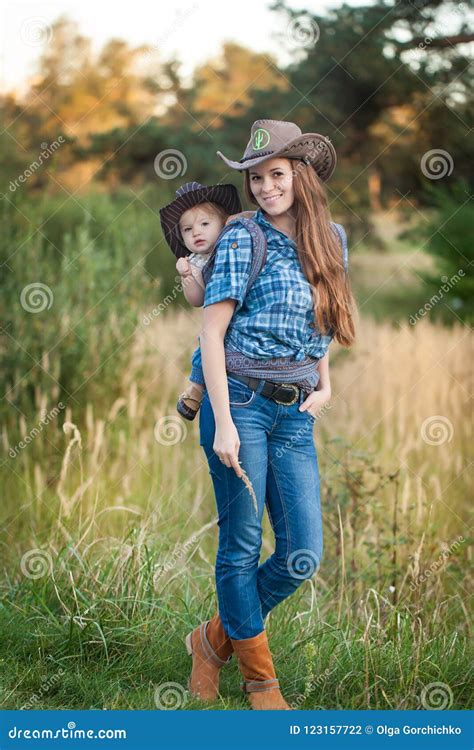 Mom Cowgirl – Telegraph