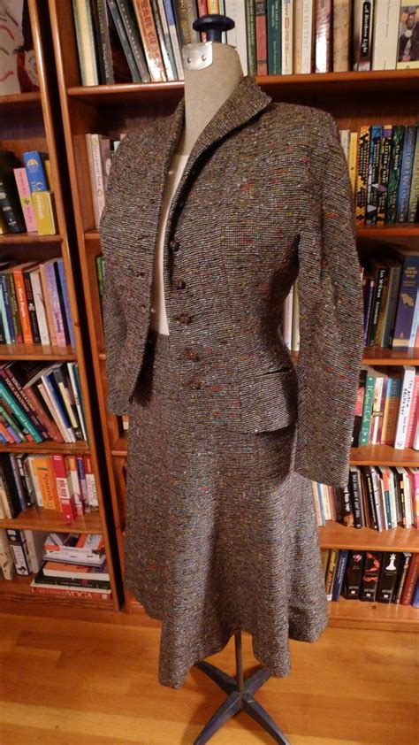 Desk Setfitted And Feminine Ladies 1940s English Tweed Suit Etsy
