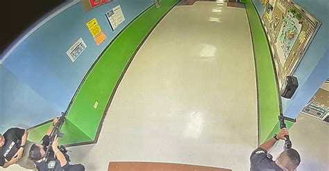 Video Shows Delayed Police Response To Uvalde School Shooting The New