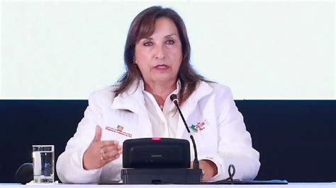 Dina Boluarte Puede Ser Investigada Pero No Acusada Asegura Abogado