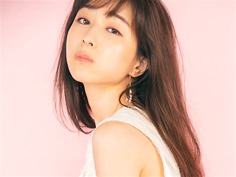 田中みな実×弘中綾香が特別対談！「女のあざとさ」について赤裸々に語る！（東京カレンダー）
