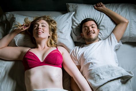 What Sex Experts Really Think Of The Pull Out Method