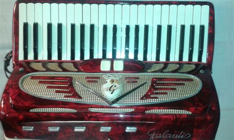 galanti 120 bass compact accordion