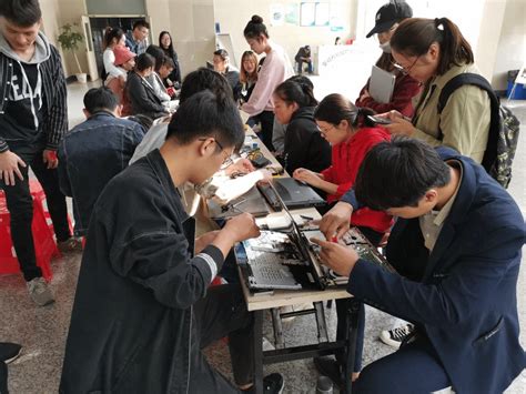 信息与计算机学院研究生第一党支部开展电脑义诊活动 安徽农业大学新闻网