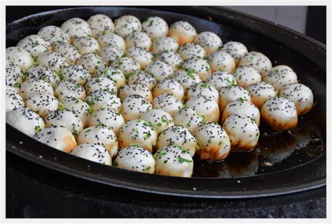 The Best 10 Foods To Try In Shanghai 《儒琴旅行》 Ruqin Travel