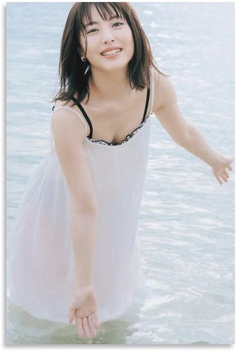Jp 浜辺美波 はまべみなみ 女優セクシーな写真ポスター水着アートパネル 胸の美しさト現代 印刷 版画 壁掛け 壁の絵
