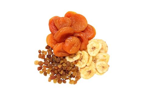 Frutas Secas Aisladas Sobre Fondo Blanco Foto Gratis