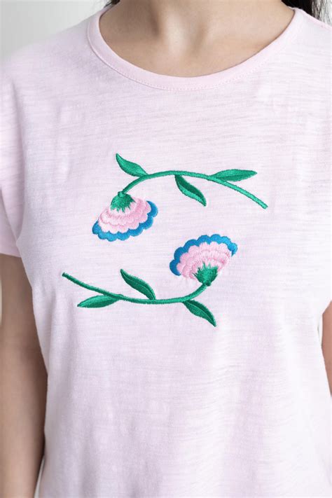 Pink Flower Embroidery T Shirt Carom Pk
