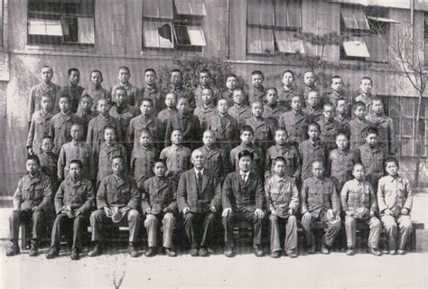 ＜懐かしの立命館＞1着の古い制服からたどる戦時中の付属学校の歴史 立命館あの日あの時 立命館 史資料センター準備室（旧・立命館百
