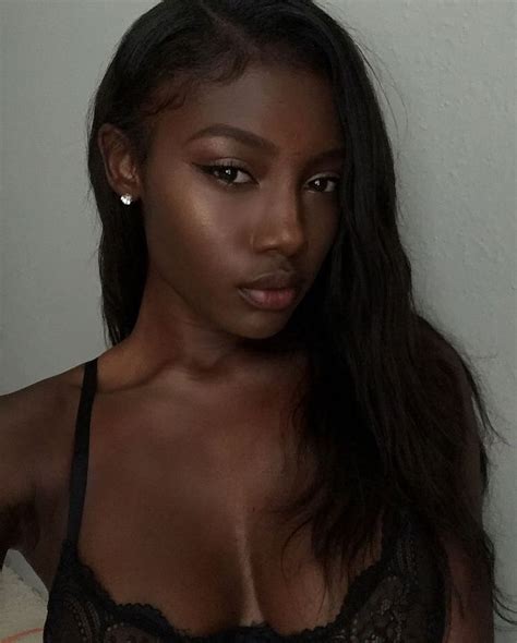 Amina Aurdrey ・・・ For Make Up Tutorials Follow Darkskinwomen Makeup 💋