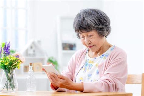 シニアのスマホ利用で起こりうる困り事と家族ができる対策 Niftyit小ネタ帳