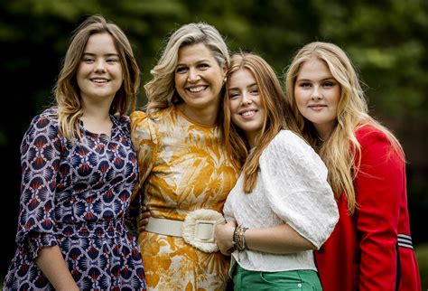 Koningin Máxima Vertelt Over Zakgeld Van Haar Drie Dochters Blauw Bloed