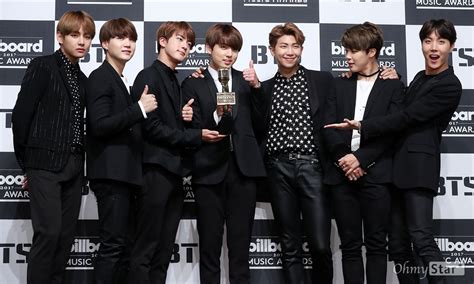 방탄소년단 빌보드 상 받았어요 오마이포토