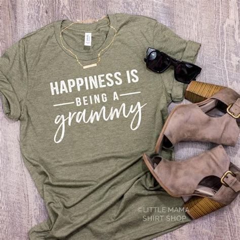 Happiness Is Being A Grammy © Unisex Tee Grandma Shirt Shirt For Grammy