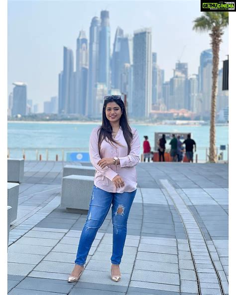 Srinisha Jayaseelan Instagram Dubai💜 ️😍 Gethu Cinema
