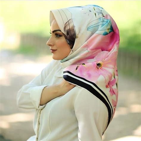 Hübsche Junge Dame Mit Sehr Elegantem Hijab 😍 Hijabi Fashion