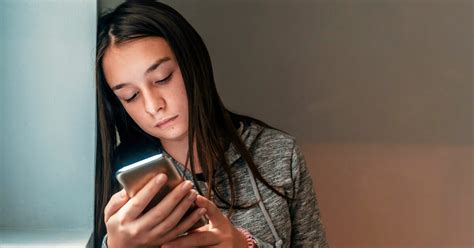 Riesgos Para Los Jóvenes En Internet ¿qué Es La Sextorsión Y Cómo