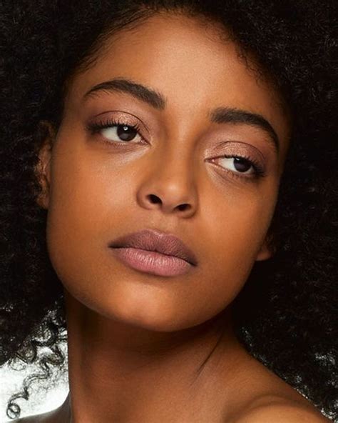 47 Lovely Natural Makeup For Black Women That Make More Beautiful