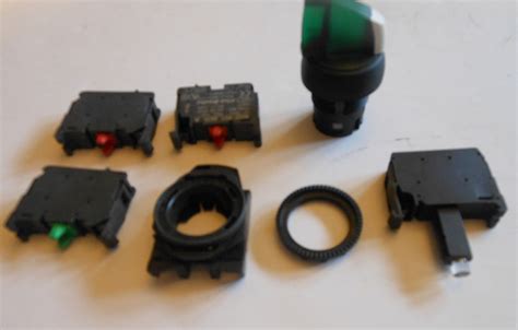 Switch – Lighted Push Button 24 Volt
