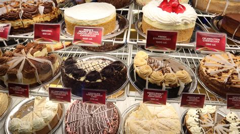 11 Surprising Places That Sell Cheesecake Factory Cheesecake