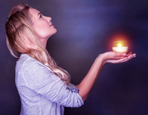 Woman Holding Candlelight Hd Picture 02 Free Download