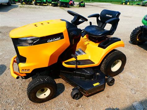 2014 Cub Cadet Xt2 Enduro Series Lawn And Garden Tractors John Deere