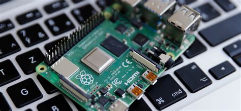 how to make your raspberry pi look like windows or macos