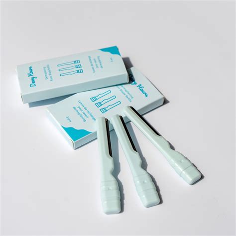 Dermaplaning Razor And Replacement Blades Dewy Hours