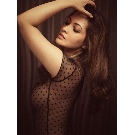 Riya Sen Turns Seductress Look Hot In These Sexy Photos News18