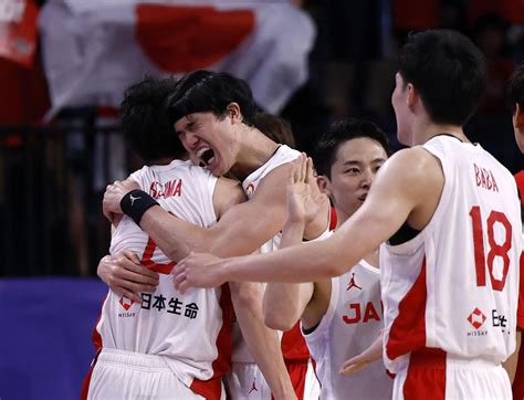 【バスケ日本代表】48年ぶりの”五輪自力出場”が確定！w杯で多くの快挙を成し遂げた日本 最終戦に勝利しパリへの切符を掴む｜テレビ東京スポーツ