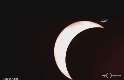 what s a total solar eclipse and why this one is so unusual wsvn