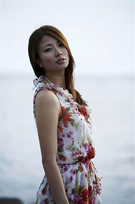 Asian Babes Ai Aoki Pretty Bikini Pics At The Shore