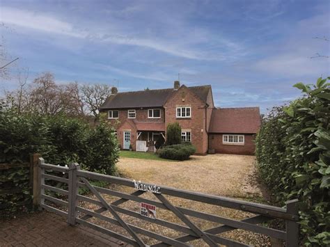 4 Bed Detached House For Sale In Kington Lane Claverdon Warwick