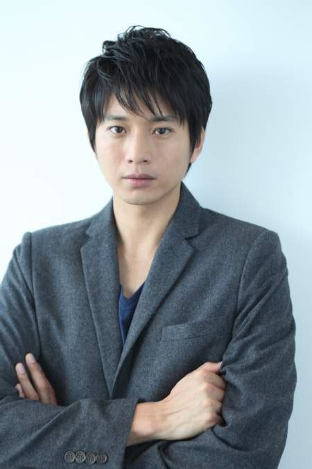 向井理が、演出・堤幸彦のもと天童荒太原作の『悼む人』に挑む チケットぴあ[演劇 演劇]