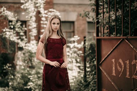 Blonde Depth Of Field Girl Model Red Dress Woman Wallpaper Resolution