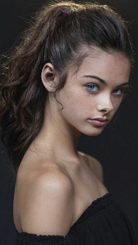 Meika Woollard Beautiful Girl Face Portrait Beauty