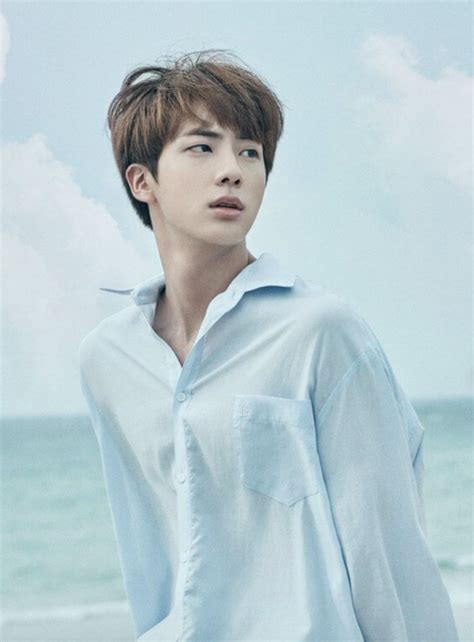 ジンくんと秋。 好きなことがいっぱいでジッとしていられない！！ Bts、みーんな好きだけど特にジンくん大好き！！