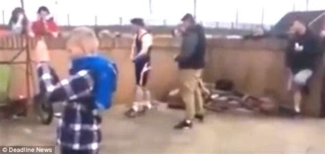 Disturbing Video Shows Brutal Bare Knuckle Fight Daily Mail Online