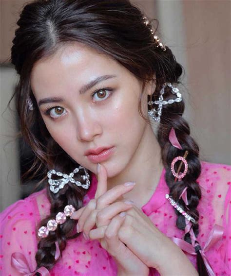 อัพลุคสุดน่ารักเบา ๆ เทรนด์แฟชั่นติดกิ๊บของเหล่าซุปตาร์ – Topshelf Style