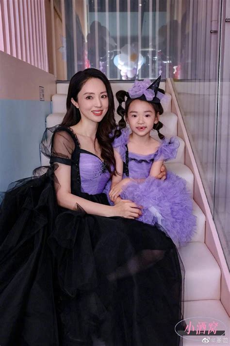 董璇为女儿小酒窝庆生 与前夫高云翔同框 搜狐大视野 搜狐新闻