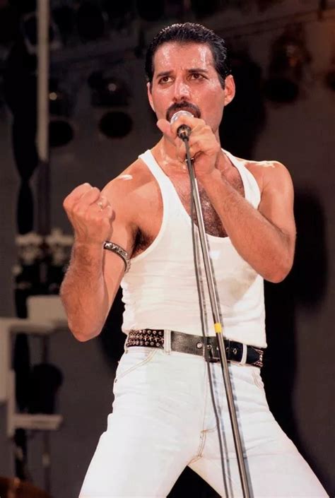 Fredy Mercury Freddie Mercury S Complex Relationship With Zanzibar