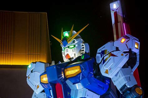 【写真 1 5枚】「ガンダム」シリーズのνガンダムの実物大立像「rx 93ff νガンダム」（c）創通・サンライズ Mantanweb