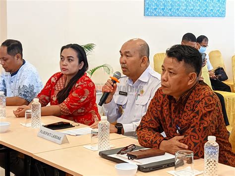 Pj Bupati Landak Badan Adhoc Ujung Tombak Kpu Pada Pemilu 2024