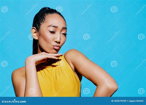 Woman Funny Yellow Trendy Smile Fashion Beauty Lifestyle Blue Surprised