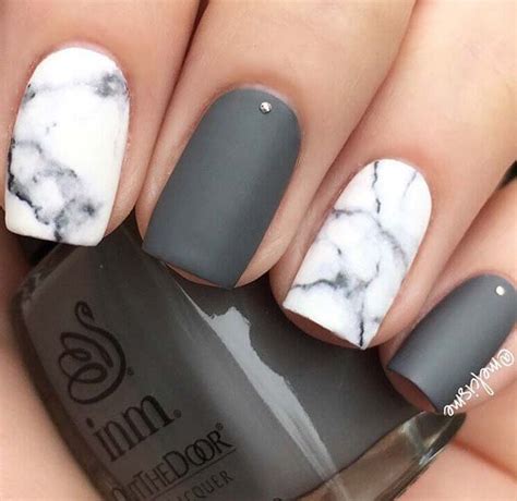 Grey Matte Nails With Marble Accent Nail Grey Nail Designs Marble Nail